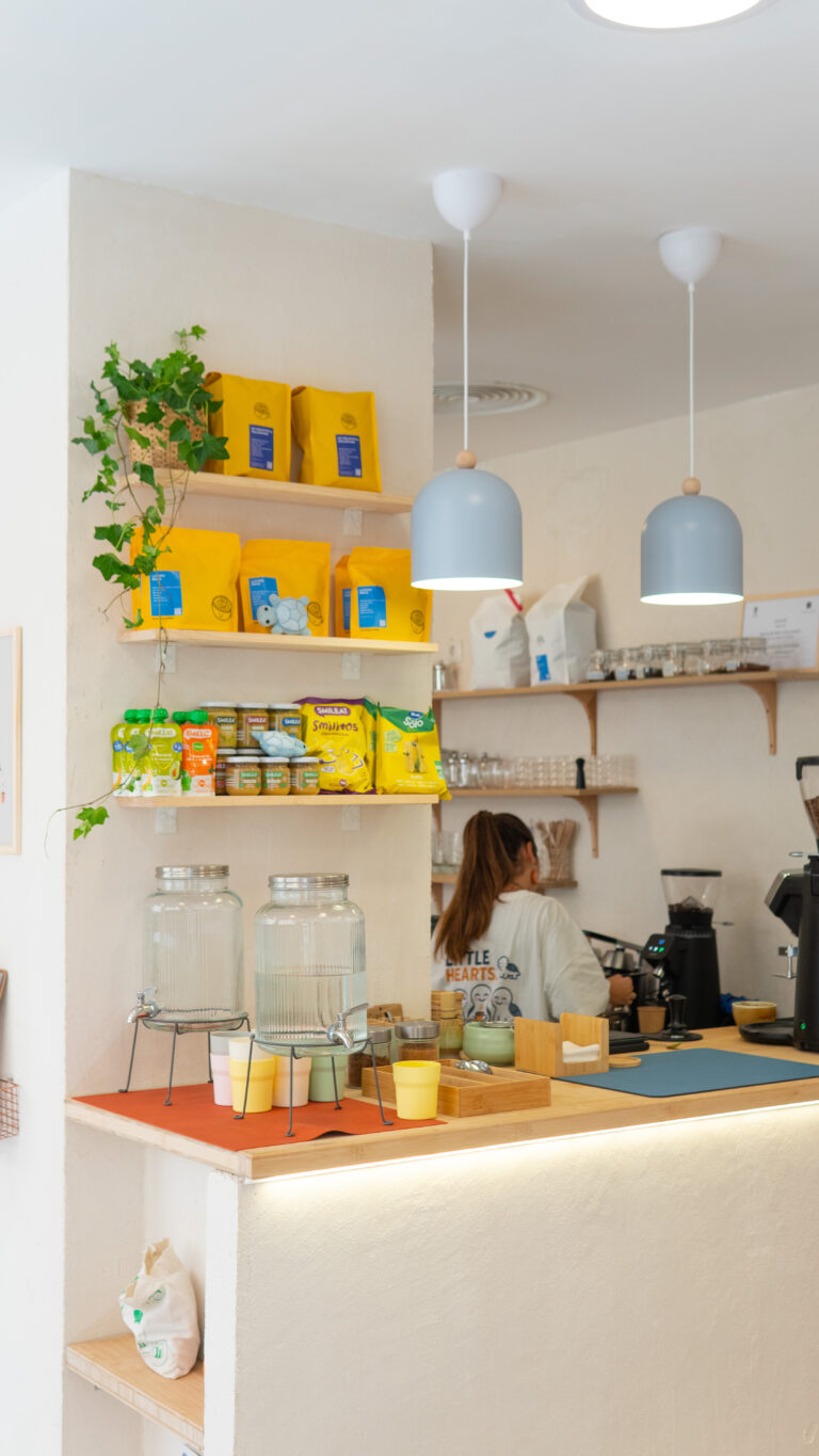 Nosotros - Cafetería familiar en Madrid